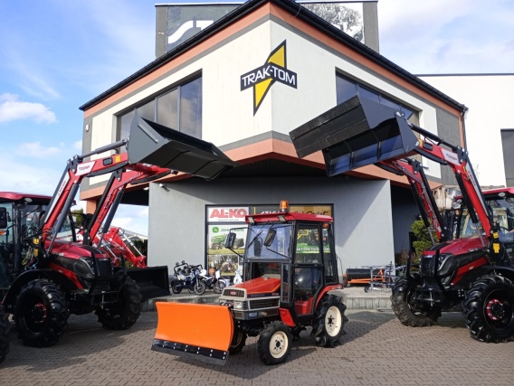 Ciągnik Yanmar F145 > YANMAR